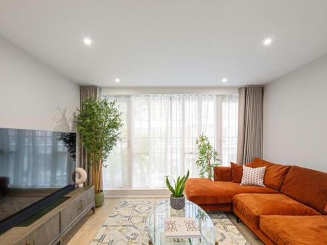Baker Street, London, 3 Bedroom Apartment