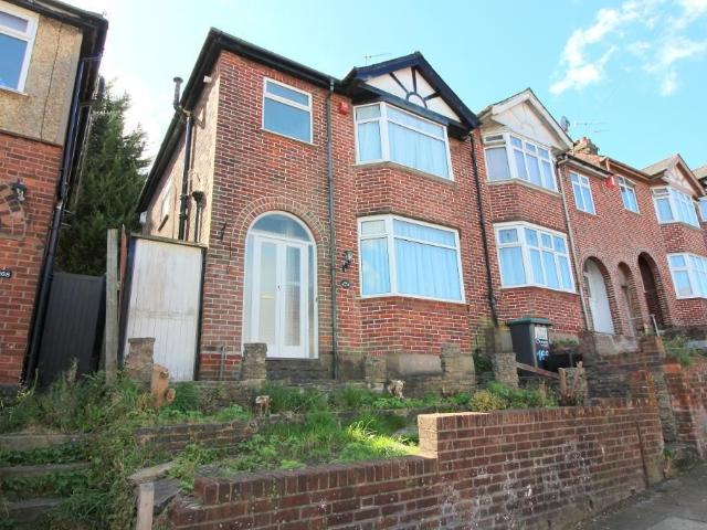 Baker Street, Luton, Bedfordshire LU1, 3 bed semi detached house to rent, £1,500 pcm | PrimeLocation