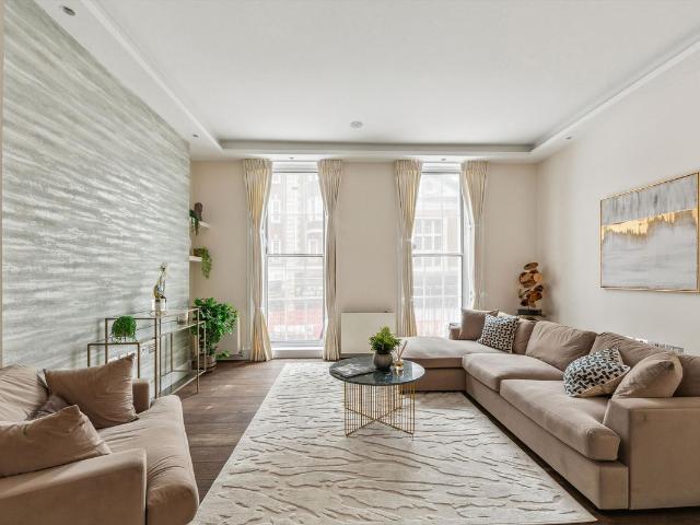 Baker Street, Marylebone, London NW1, 2 bed flat to rent, £5,200 pcm | PrimeLocation