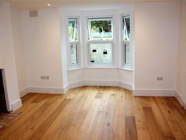 Baker Street, Reading, Berkshire, RG1