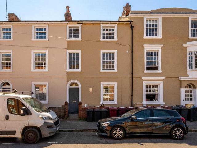 Baker Street, Reading RG1, 1 bed flat to rent, £1,100 pcm | PrimeLocation
