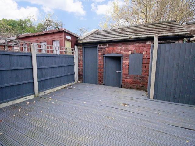 Baker Street, Worksop, Creswell