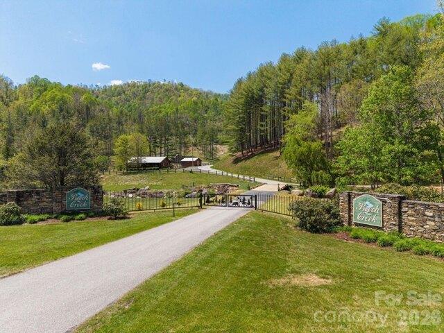 Bakersville NC 28705 103604615