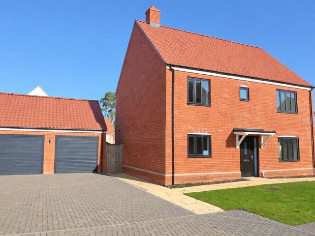 Bakers Way, Docking, King's Lynn 4 bed detached house to rent £1,850 pcm £427 pw