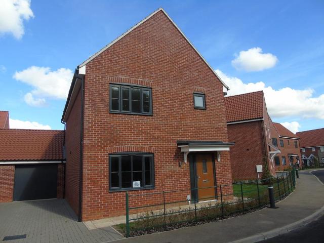 Bakers Way, Docking, King's Lynn 3 bed detached house to rent £1,695 pcm £391 pw