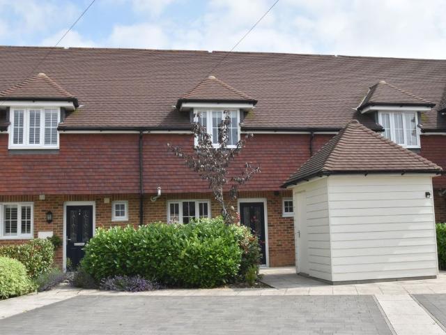 Bakers Yard, Harrietsham, Maidstone ME17, 3 bed terraced house to rent, £1,395 pcm | PrimeLocation