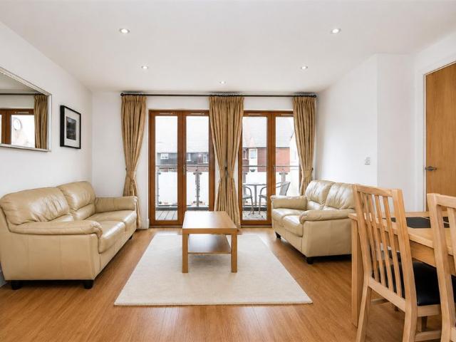 Bakhaty House, Winchester, Furnished