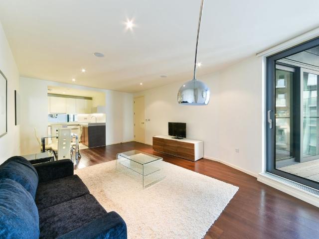 Baltimore Wharf, Canary Wharf, London E14, 1 bed flat to rent, £2,470 pcm | PrimeLocation