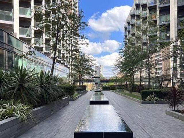 Baltimore Wharf, Crossharbour, 1 Bedroom Flat