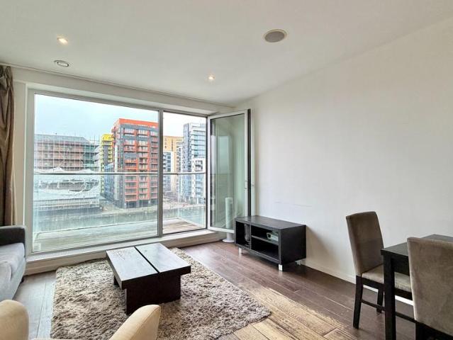 Baltimore Wharf, London E14 1 bed flat to rent £2,362 pcm £545 pw
