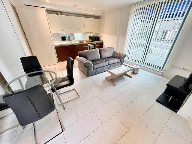 Baltimore Wharf, London E14, 2 bed flat to rent, £2,450 pcm | PrimeLocation