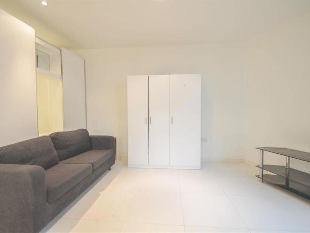 Baltimore Wharf, London E14, Studio to rent, £1,800 pcm | PrimeLocation