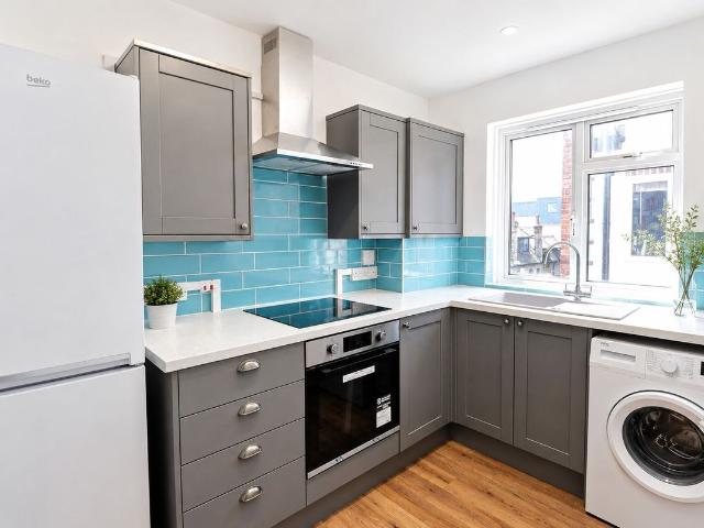 Baltic Close, Colliers Wood, London SW19, 2 bed flat to rent, £1,750 pcm | PrimeLocation