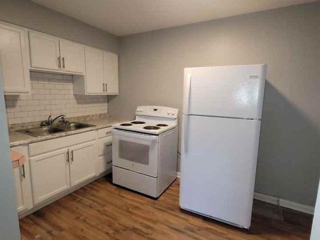 Baltic Apartments Studio Apartment for Rent at 5323 E 12th St, Tulsa, OK 74112 Mid Tulsa