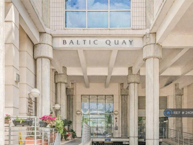 Baltic Quay, London, SE16 3 bed flat to rent £2,950 pcm £681 pw