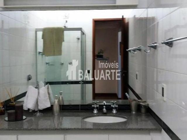 BALUARTE IMÓVEIS ? Sobrado 4 dormitórios no Bosque da Saude