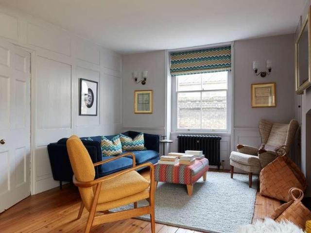 Balvernie Grove, London, SW18
