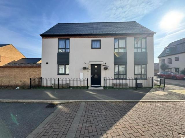 Balwen Grove, Whitehouse Park 4 bed semi detached house to rent £2,300 pcm £531 pw