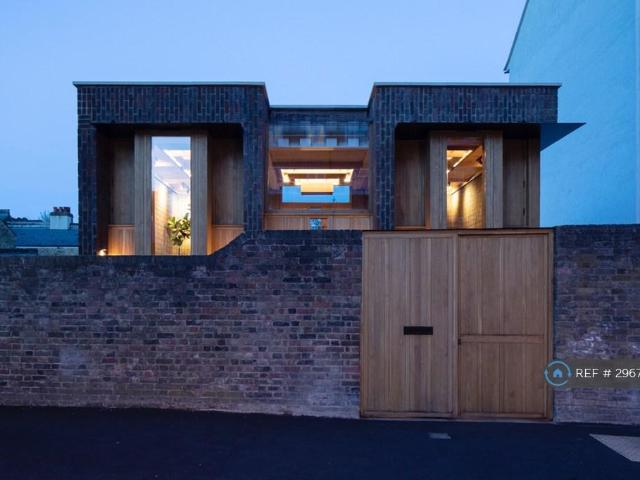 Balaclava Road, London, SE1 3 bed detached house to rent £4,995 pcm £1,153 pw