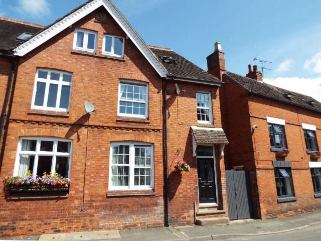 Balance Street, Uttoxeter ST14, 4 bed semi detached house to rent, £1,200 pcm | PrimeLocation