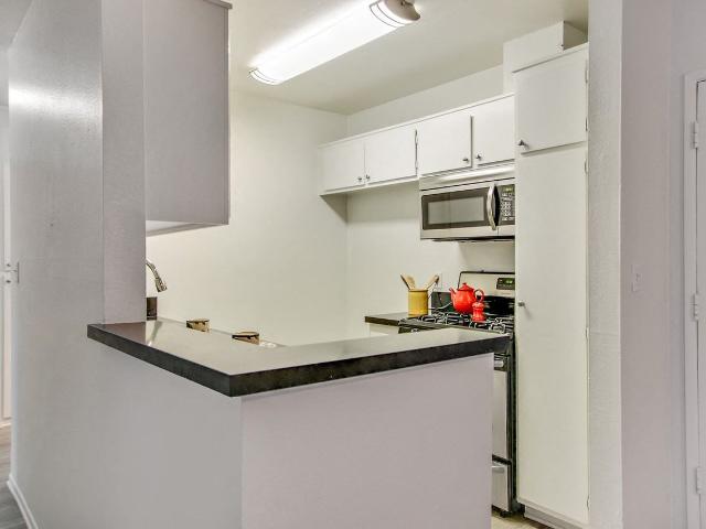 Balboa Court 1 Bedroom Apartment for Rent at 16915 Napa St, Los Angeles, CA 91343 Northridge
