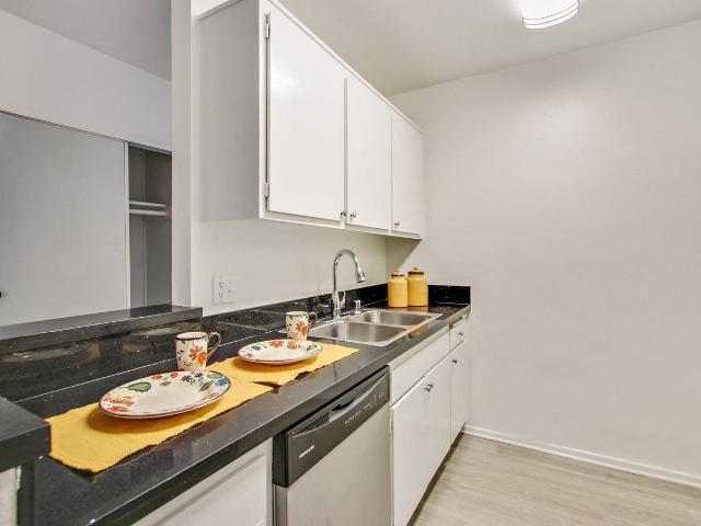 Balboa Court 1 Bedroom Apartment for Rent at 16915 Napa St, Los Angeles, CA 91343 Northridge