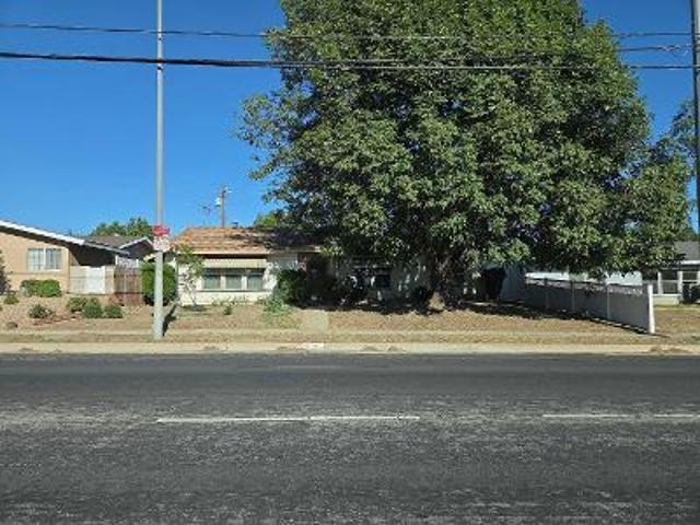 Balboa Blvd