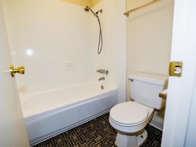 Balboa Fountains Apartments 3 Bedroom Apartment for Rent at 6779 Beadnell Way, San Diego, CA 92117 Clairemont Mesa East