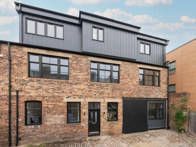 Balcarres Street, Morningside, Edinburgh EH10, 1 bed flat to rent, £1,395 pcm | PrimeLocation