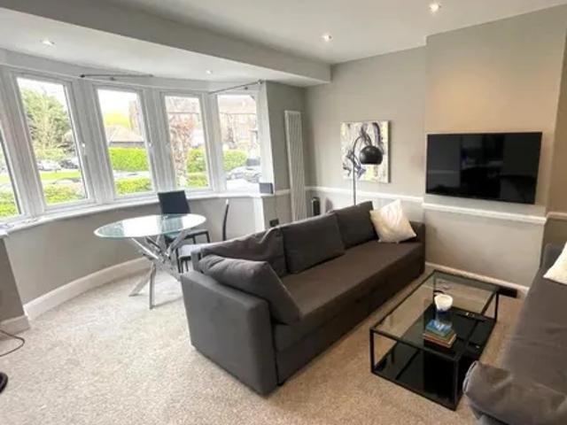 Balcombe Dental Practice, Goodwyn Avenue, London, NW7 3RJ, United Kingdom | 1 bed apartment for rent #120874134 | Rentberry