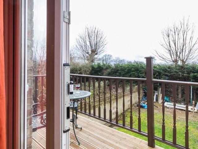 Balcony Flat All Bills Incl. Wi Fi Short Lets Ok