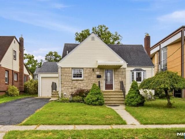 Baldwin Ave, New Milford, Home For Sale