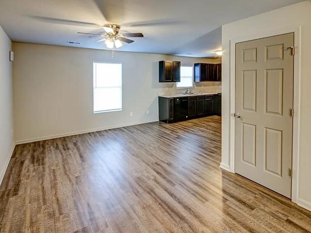 Baldwin Heights 3 Bedroom Apartment for Rent at 220 W Garfield Ave, Princeton, IN 47670