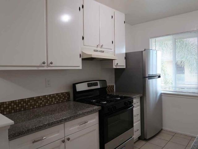 Baldwin Hills Residences 2 Bedroom Apartment for Rent at 4633 August St, Los Angeles, CA 90008 Congress West