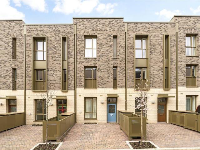 Baldwin Lane, Kidbrooke, London, SE3 3 bed terraced house to rent £3,250 pcm £750 pw