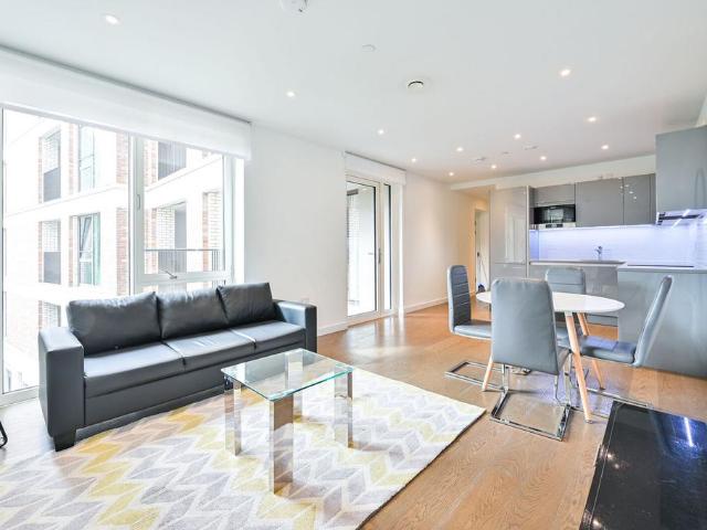 Baldwin Point, Elephant and Castle. 1 bed flat to rent £2,800 pcm £646 pw