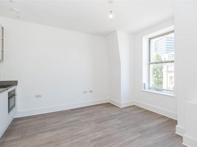 Baldwin Street, City Centre, Bristol BS1, 1 bed flat to rent, £1,700 pcm | PrimeLocation
