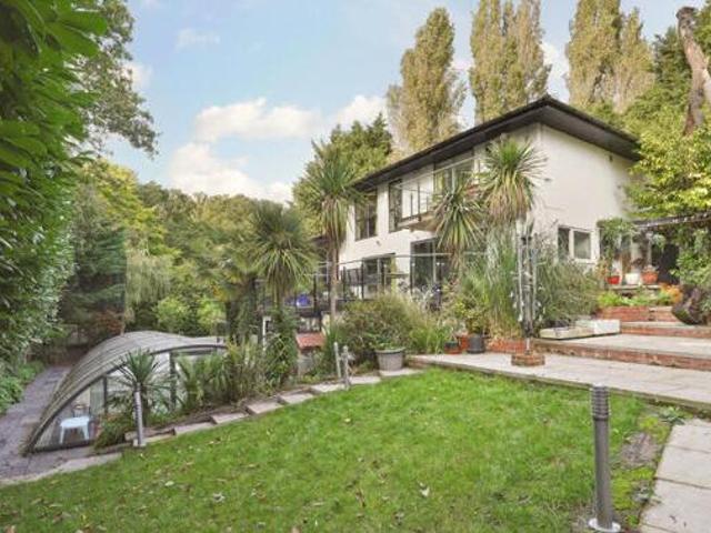 Baldwins Hill, Loughton, 3 Bedroom Detached