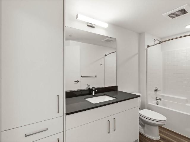 Baldwyn 1 Bedroom Apartment for Rent at 10712 5th Ave Ne, Seattle, WA 98125 Maple Leaf