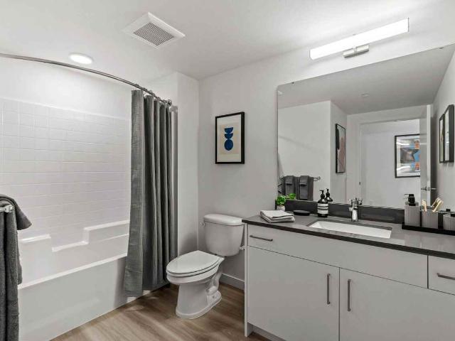 Baldwyn 2 Bedroom Apartment for Rent at 10712 5th Ave Ne, Seattle, WA 98125 Maple Leaf