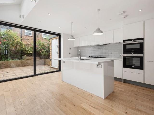 Balfern Street, Battersea Park SW11, 5 bed property to rent, £4,950 pcm | PrimeLocation