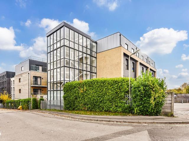 Balfour House, Winnall Close SO23, 2 bed flat to rent, £1,450 pcm | PrimeLocation