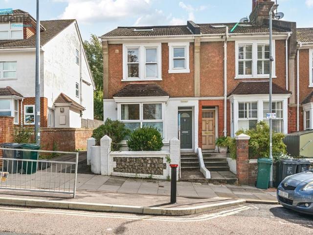 Balfour Road, East Sussex BN1 6 bed end of terrace house to rent £3,120 pcm £720 pw