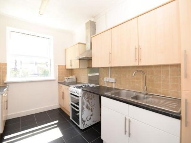 Balfour road, Ilford IG1 2 bed maisonette to rent £1,675 pcm £387 pw