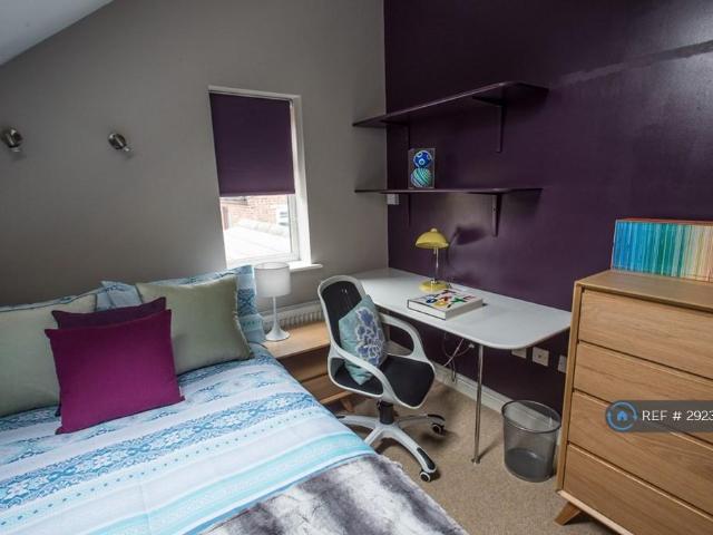 Balfour Road, Nottingham, NG7 6 bed end of terrace house to rent £3,172 pcm £732 pw