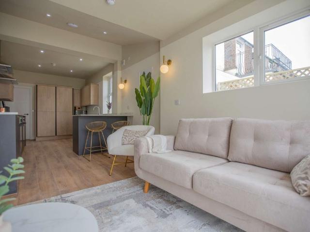 Balfour Road Room 6