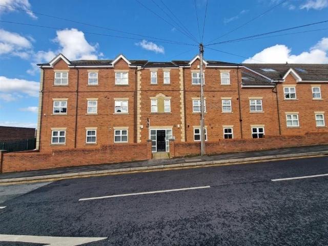 Balfour Street, Runcorn WA7, 2 bed flat to rent, £800 pcm | PrimeLocation
