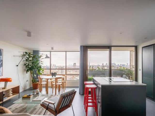 Balfron Tower, St Leonards Road, 2 Bedroom Flat