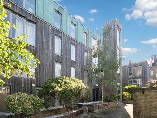 Balham Grove, London SW12 2 bed flat to rent £2,600 pcm £600 pw