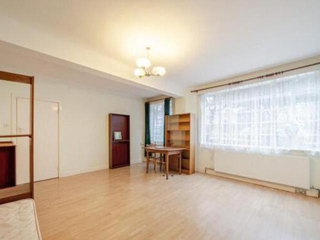 Balham High Road, Balham, 1 Bedroom Flat